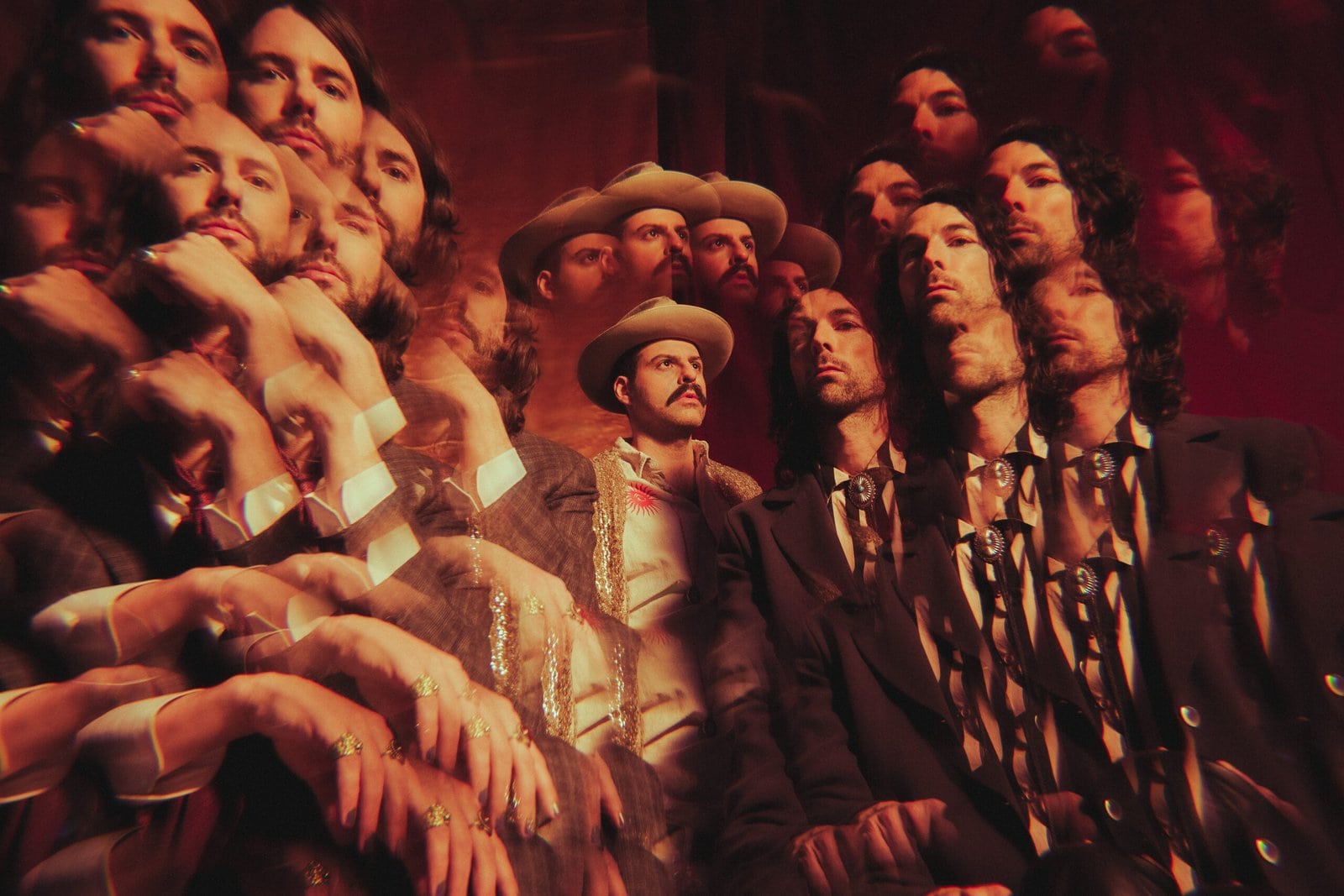 Hippie Hourrah nous raconte les morceaux qui ont influencé leur album