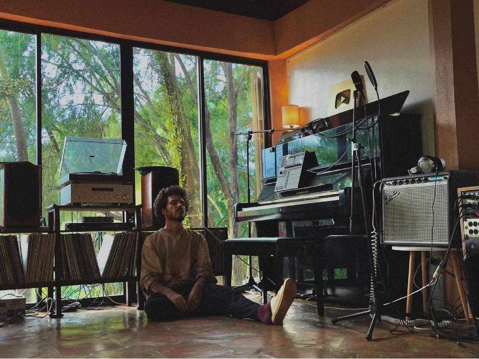 FKJ : V I N C E N T, renouer avec l'innocence de l'enfance